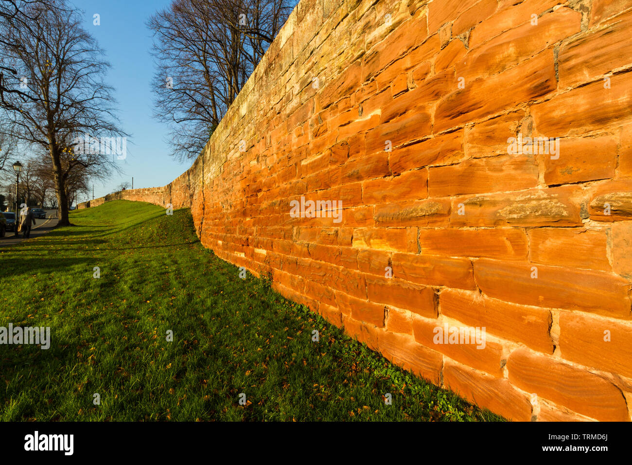 Chester town walls hi-res stock photography and images - Alamy