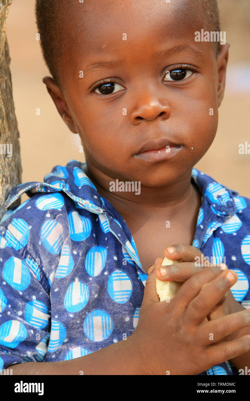 Ecolier. Lomé. Togo. Afrique de l'Ouest Stock Photo - Alamy