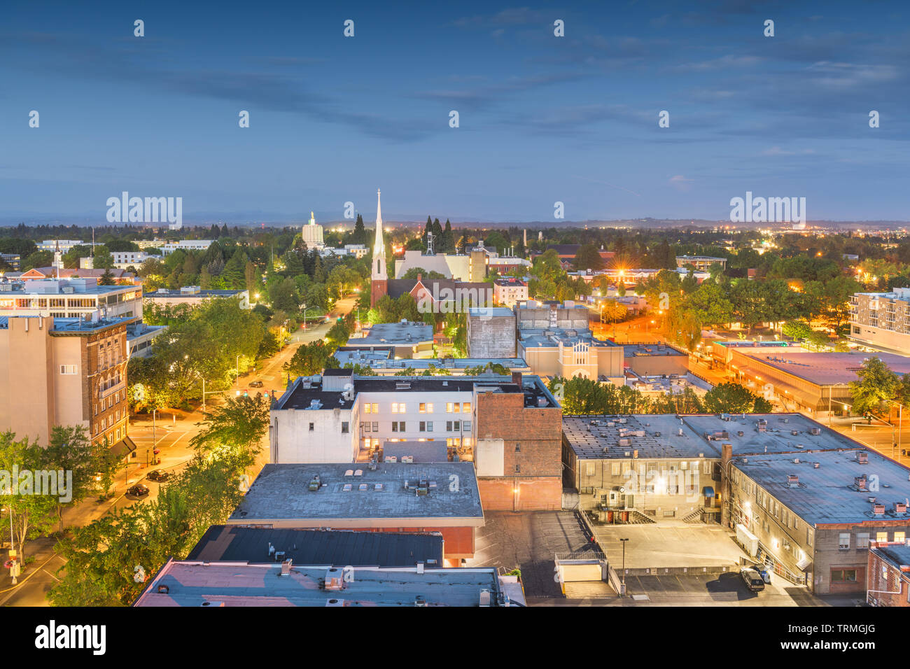 Salem, Oregon, USA downtown city skyline at dusk Stock Photo - Alamy