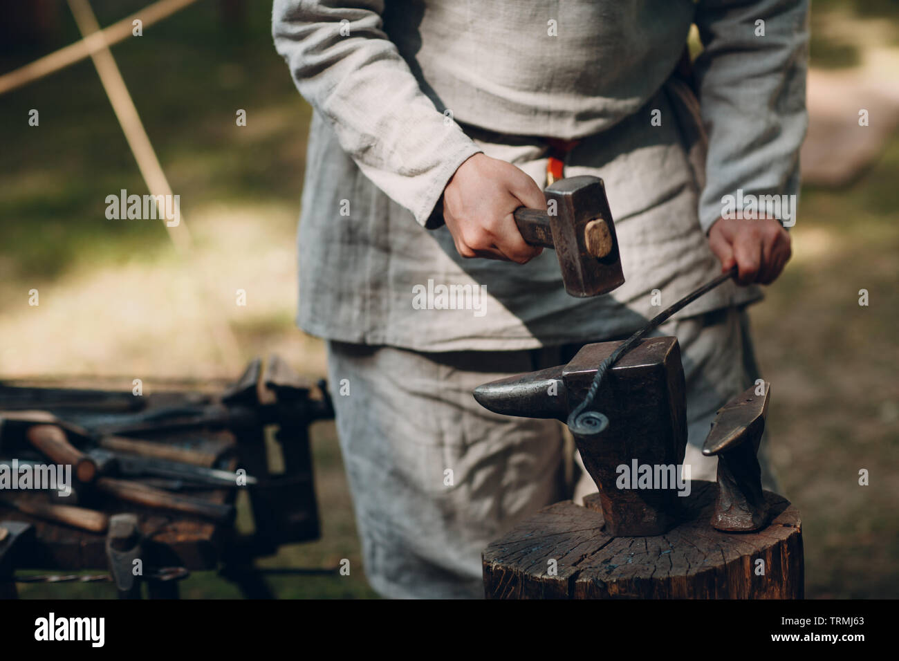 Blacksmiths medieval hi-res stock photography and images - Alamy