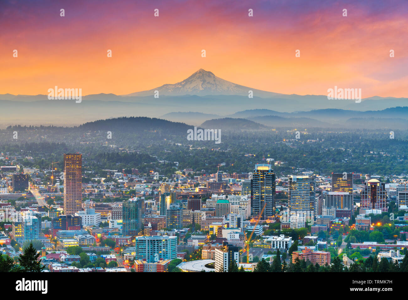 Portland, Oregon, USA downtown skyline with Mt. Hood at dawn Stock ...
