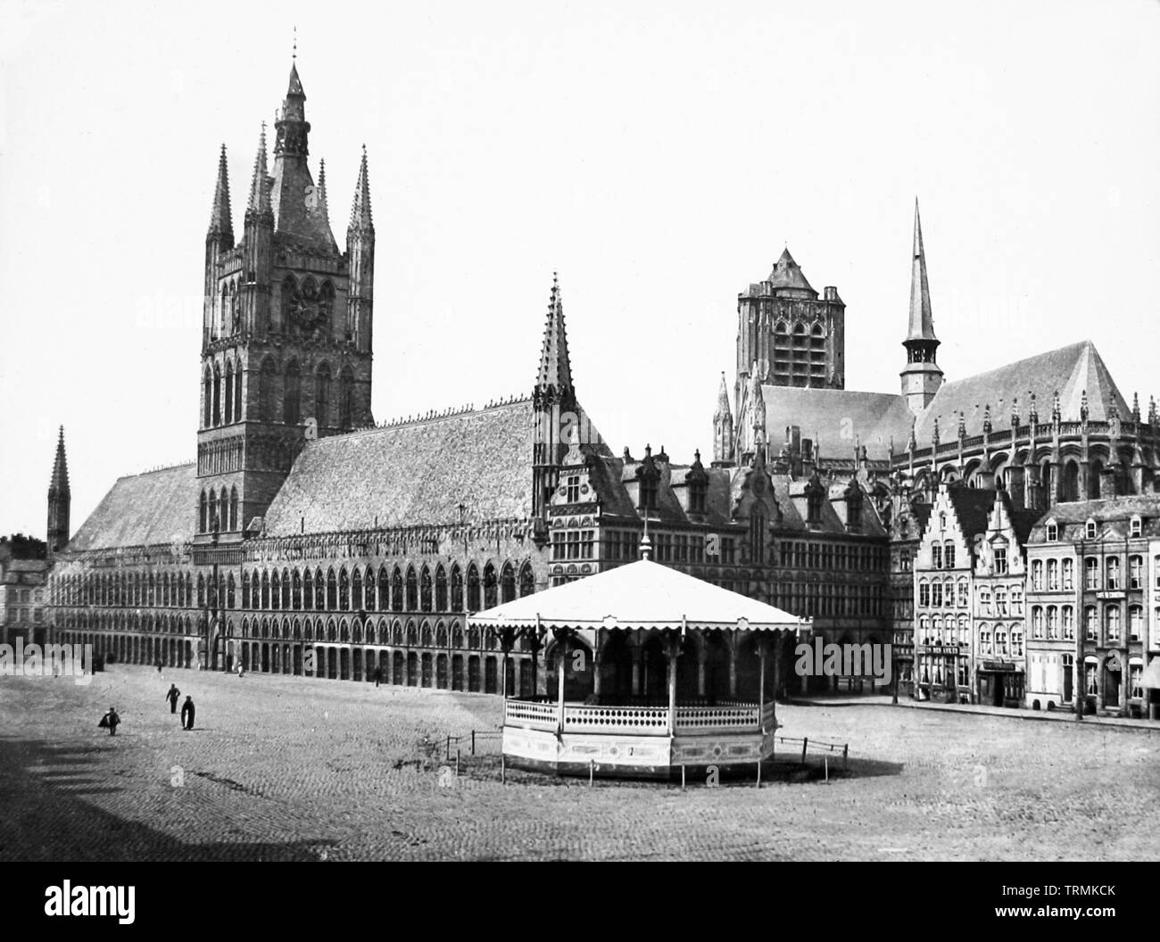 Ypres cathedral hi-res stock photography and images - Alamy