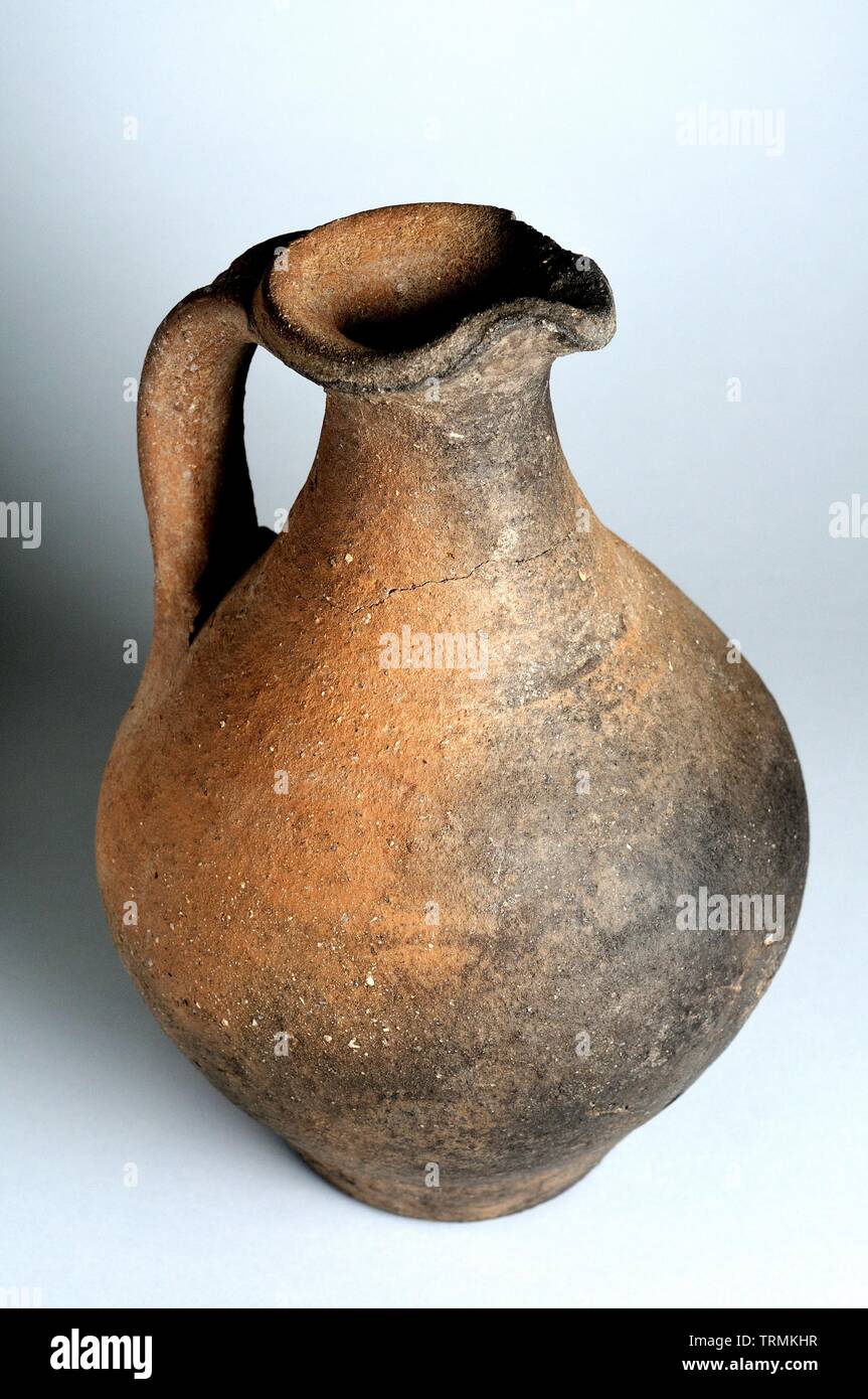 Trilobed vessel hi-res stock photography and images - Alamy