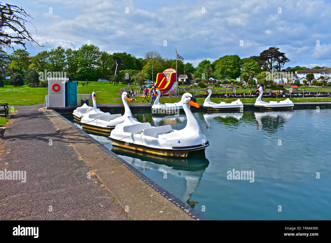 Family beach sand sea inflatable hi-res stock photography and images ...