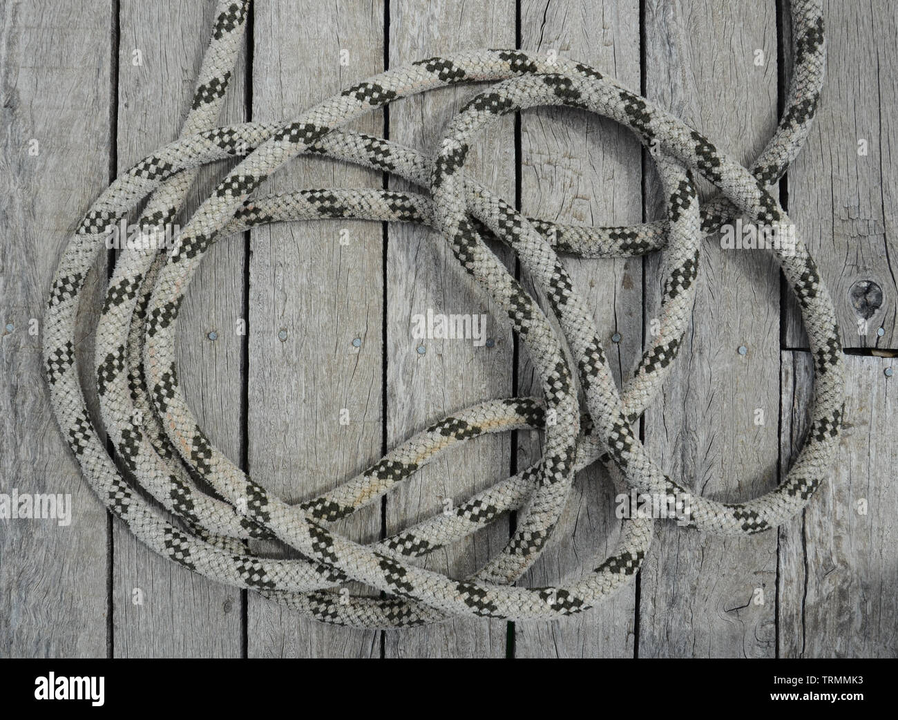 Rope to dock hi-res stock photography and images - Alamy