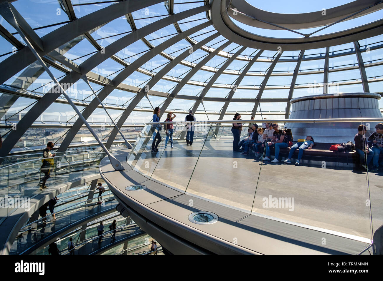 New rooftop walkway hi-res stock photography and images - Alamy