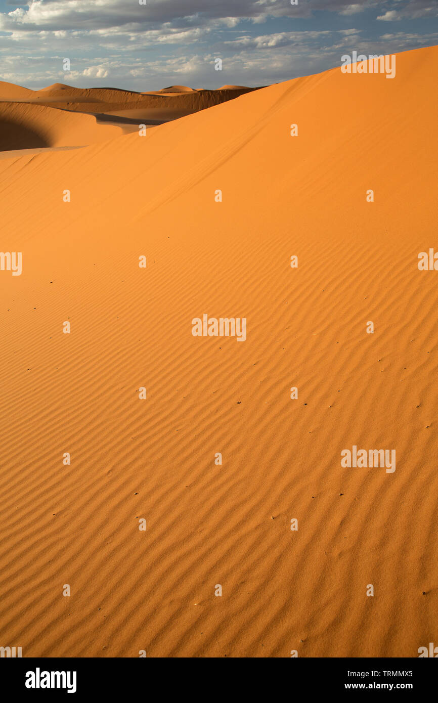 Desert ridges hi-res stock photography and images - Alamy