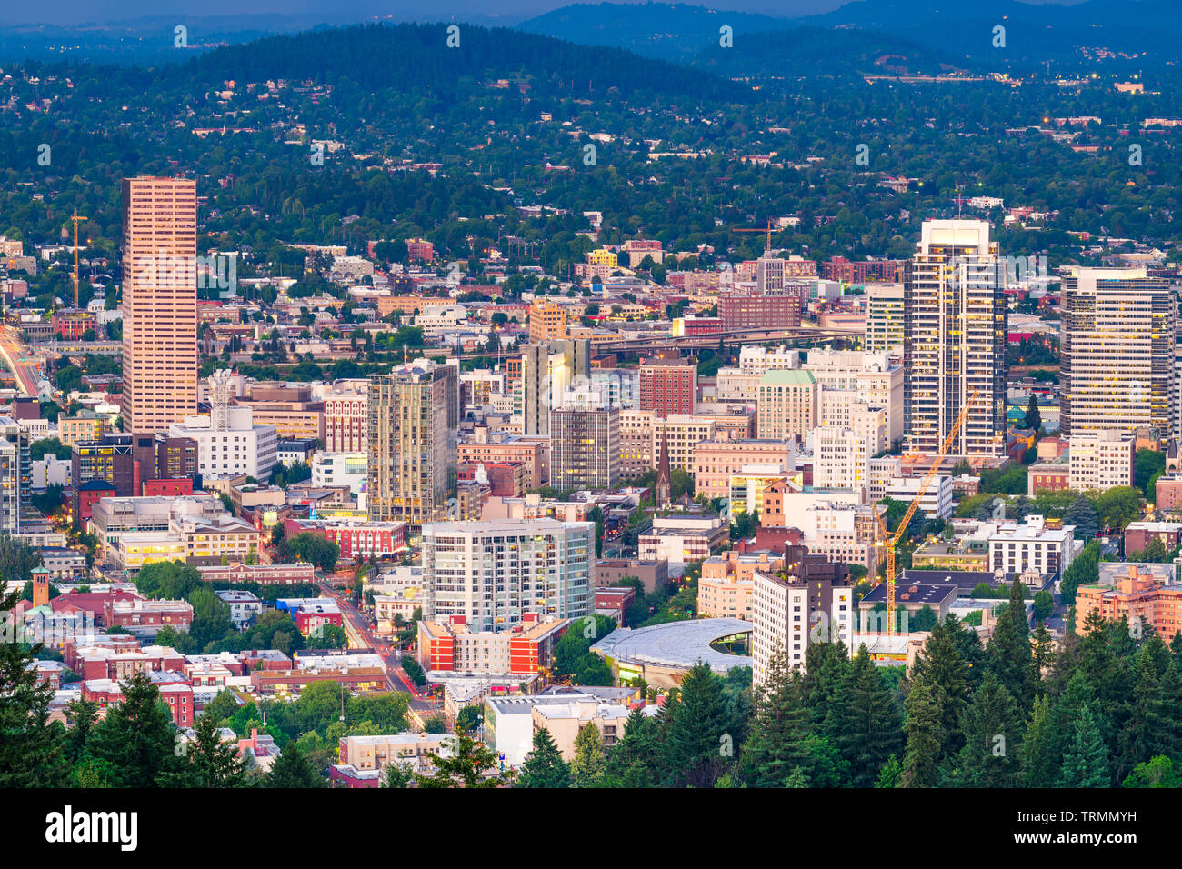 Portland oregon downtown hi-res stock photography and images - Alamy