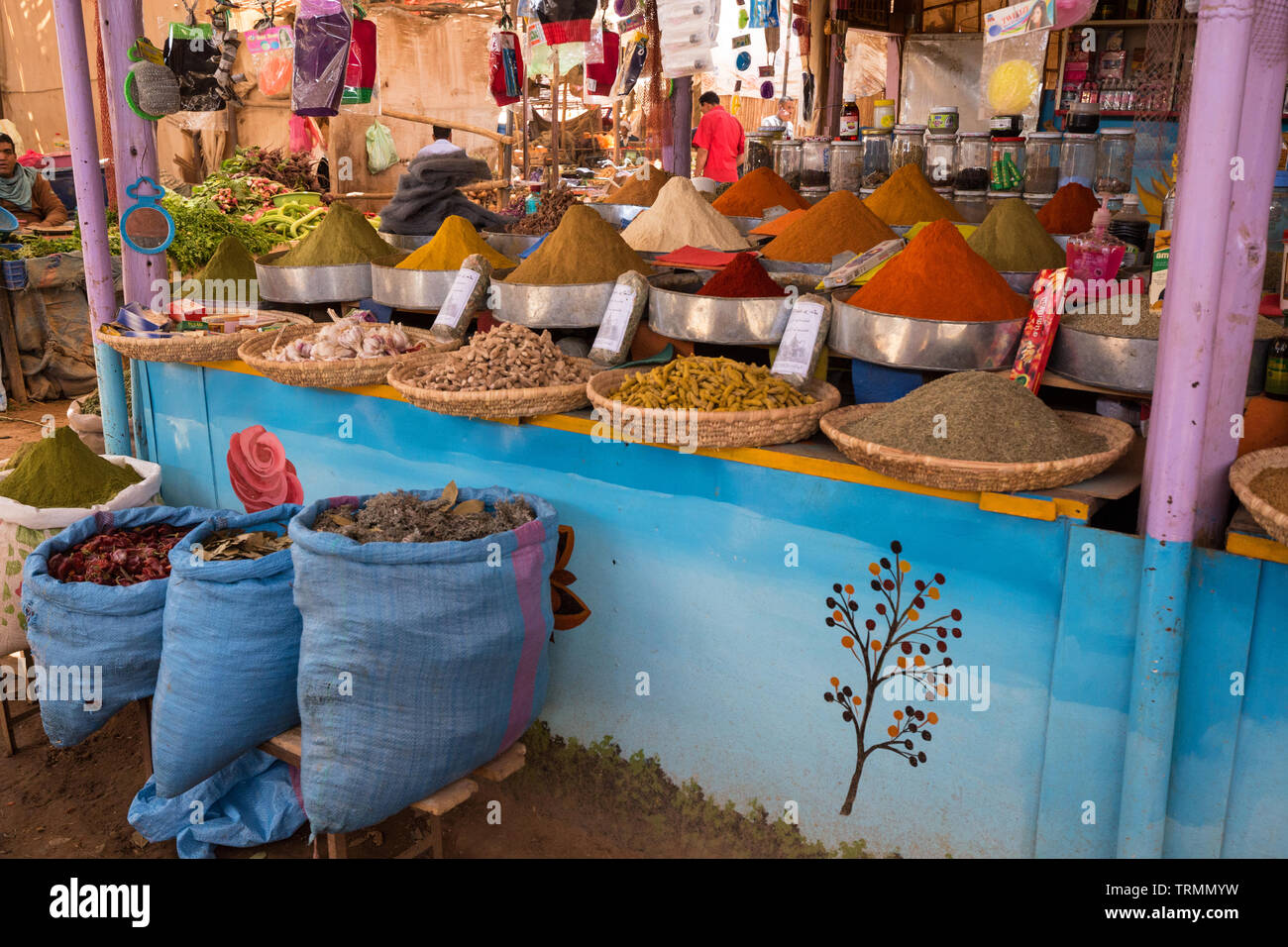 A colorful spice market in Morocco Stock Photo - Alamy