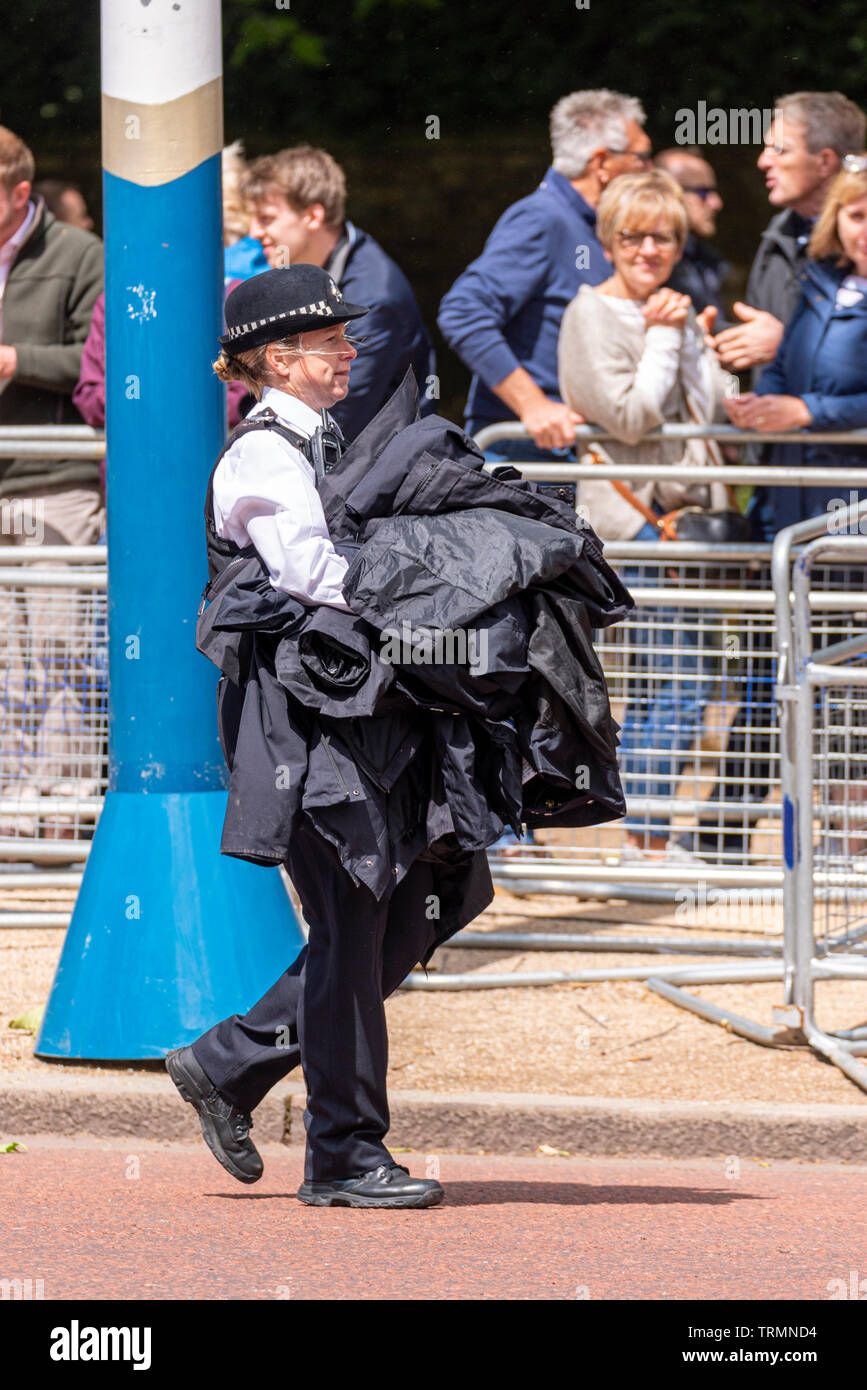 Female colour hi-res stock photography and images - Alamy