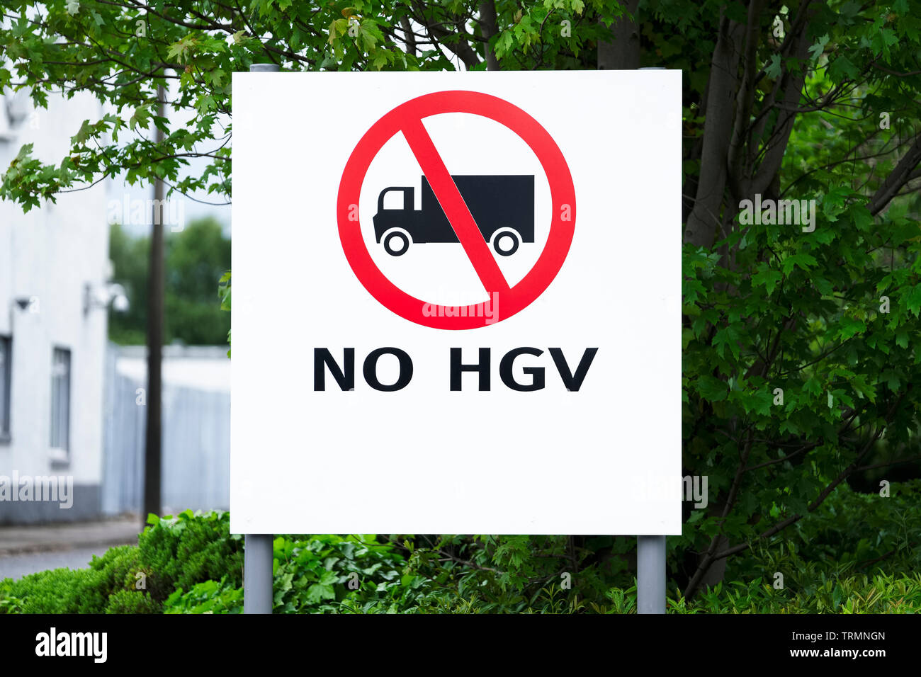 No heavy goods vehicles allowed sign Stock Photo - Alamy