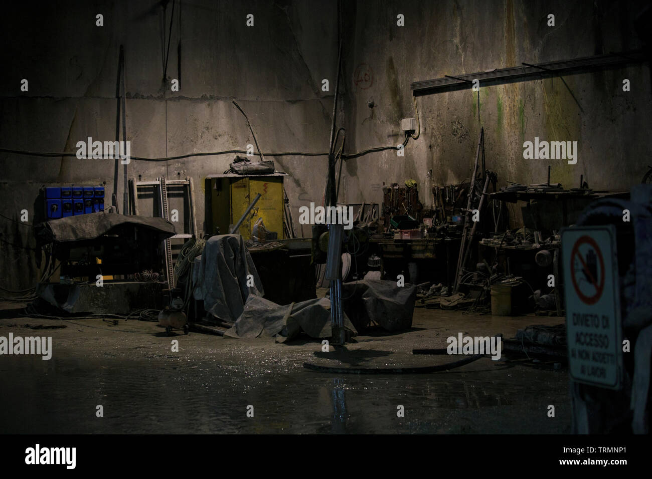 marble quarry underground Stock Photo - Alamy