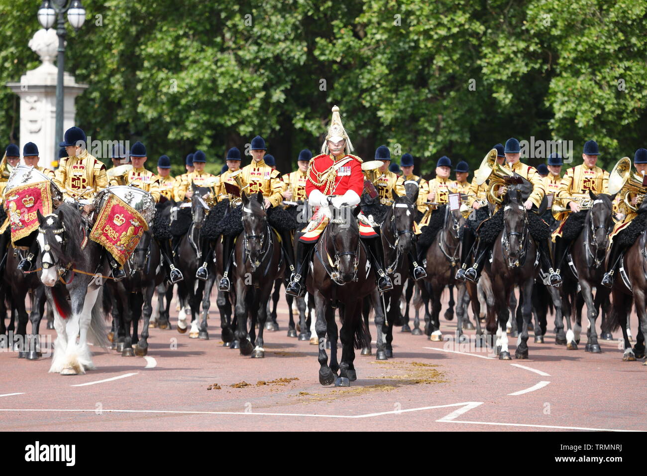 Trooping the colour parade 2019 in london hi-res stock photography and ...