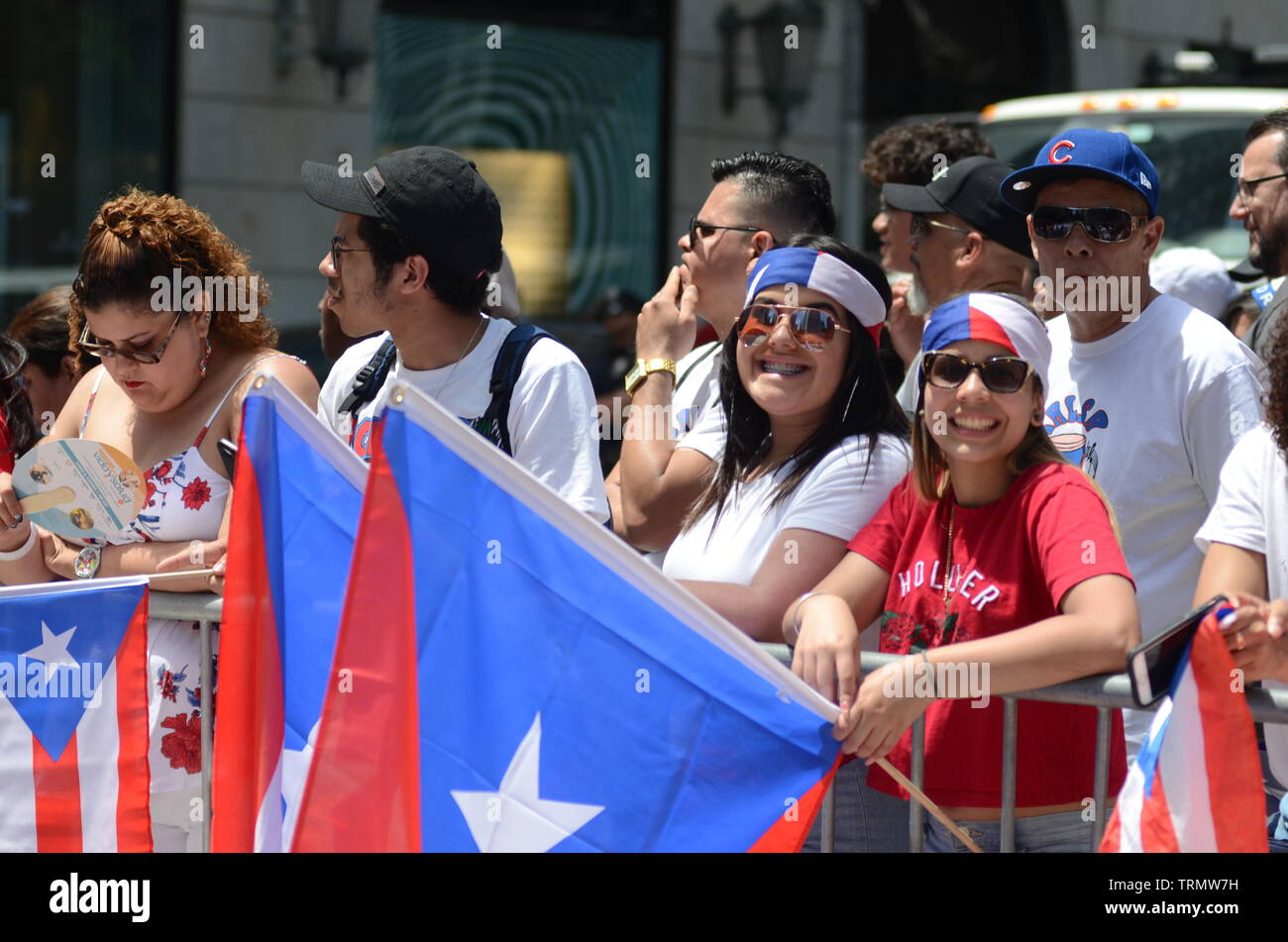 New York, NY: Thousands of people participated at the annual Puerto ...