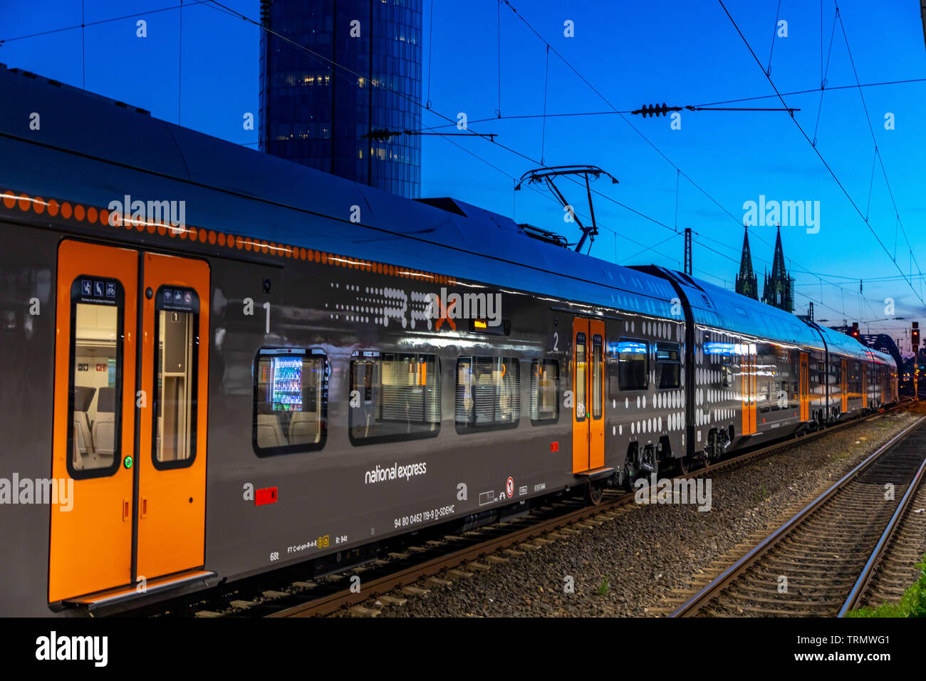 Regional Express Rhine-Ruhr, RRX, the new train on the track, the cars ...
