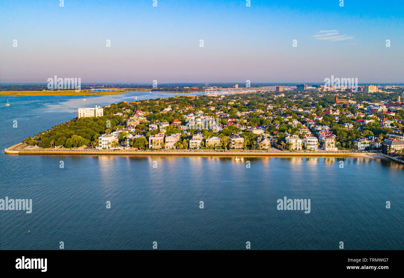 Charleston historic waterfront battery hi-res stock photography and ...