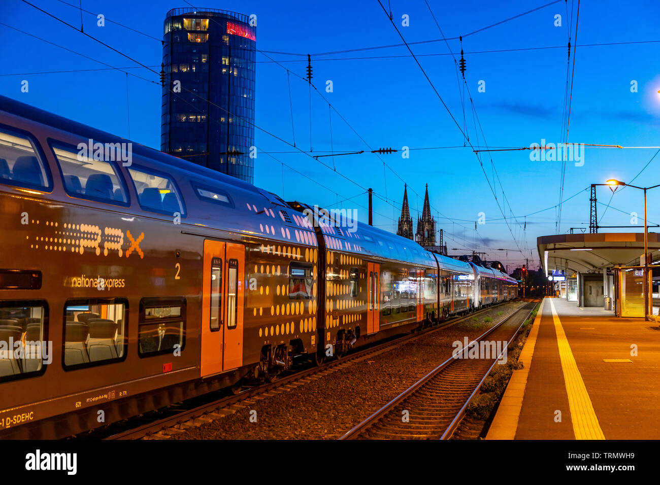 Regional Express Rhine-Ruhr, RRX, the new train on the track, the cars ...