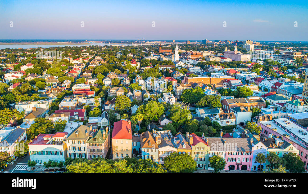 Rainbow Row in Downtown Charleston, South Carolina, USA Stock Photo - Alamy