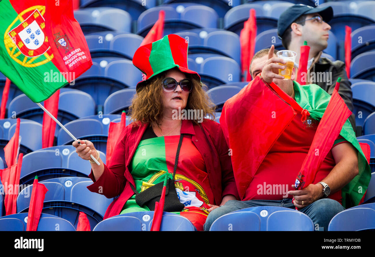 The fans of Portugal supporting their team Stock Photo - Alamy