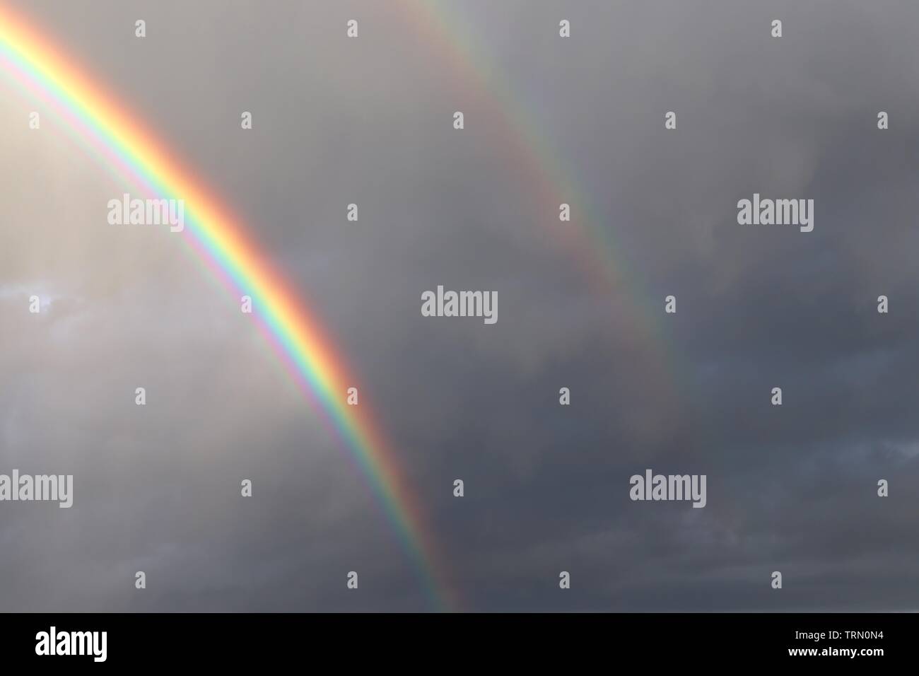 Supernumerary bows hi-res stock photography and images - Alamy