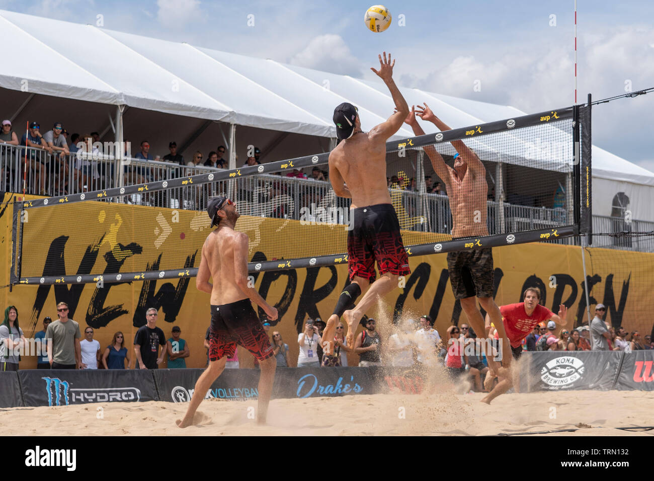 Ryan Doherty/John Hyden competing against Avery Drost/Eric Zaun in the ...