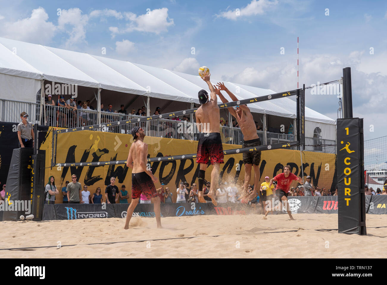 Ryan Doherty/John Hyden competing against Avery Drost/Eric Zaun in the ...