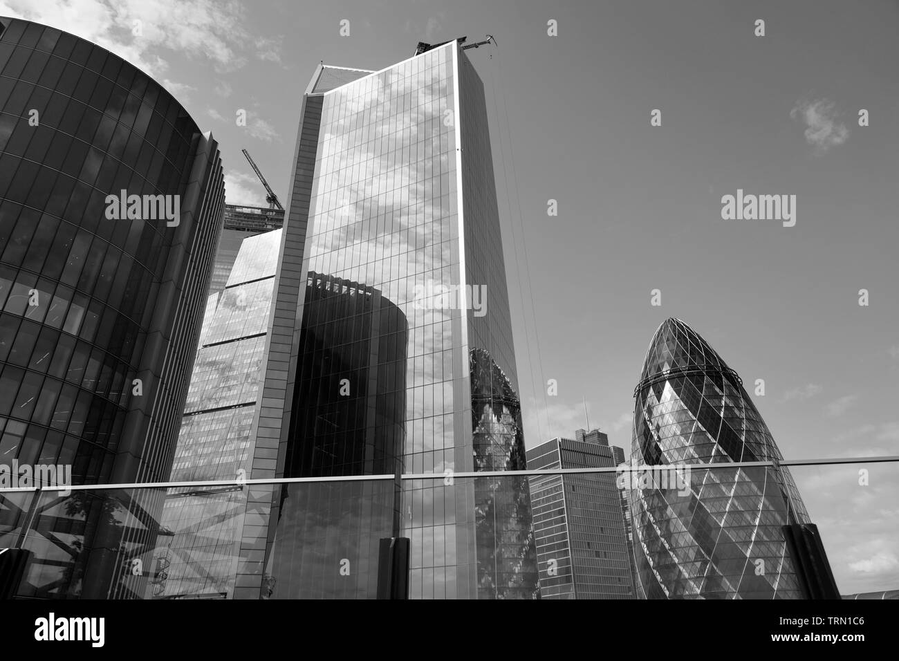 Moderni architektura hi-res stock photography and images - Alamy