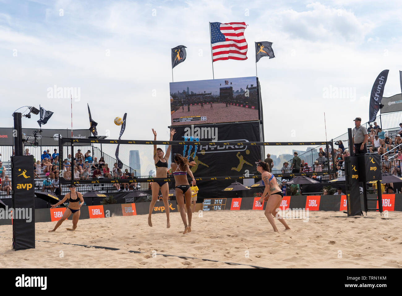 Karissa Cook/Jace Pardon competing against Caitlin Ledoux/Geena Urango ...