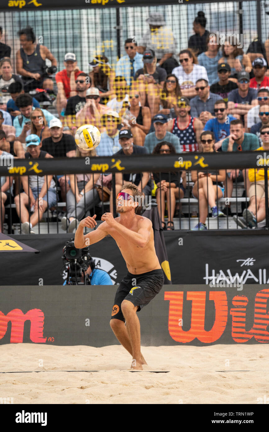Taylor Crabb/Jake Gibb competing against Tri Bourne/Trevor Crabb in the ...