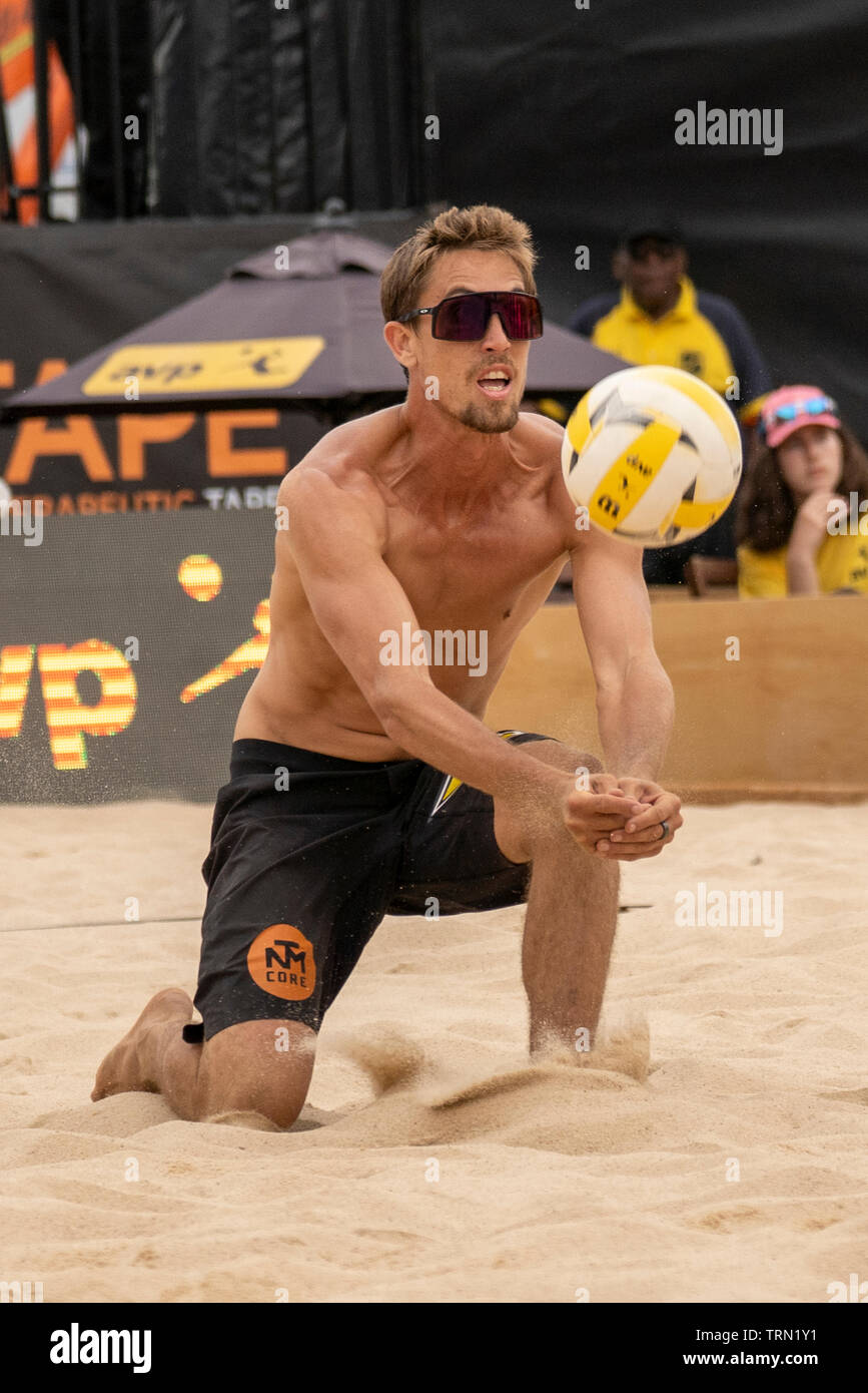 Taylor Crabb/Jake Gibb competing against Tri Bourne/Trevor Crabb in the ...