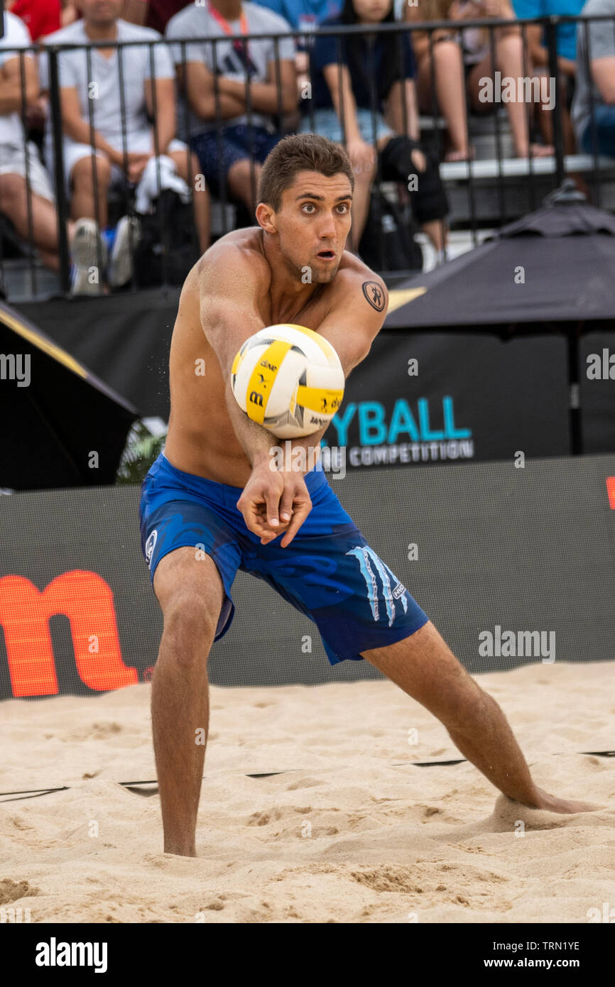 Taylor Crabb/Jake Gibb competing against Tri Bourne/Trevor Crabb in the ...