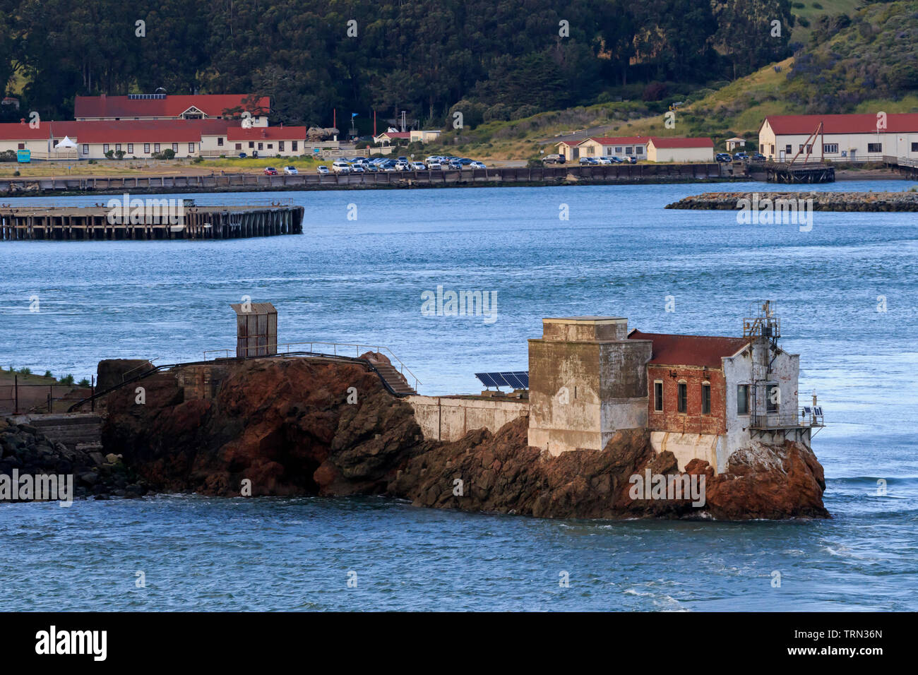 Lime Point Lighthouse, Golden Gate Bridge, San Francisco, California ...