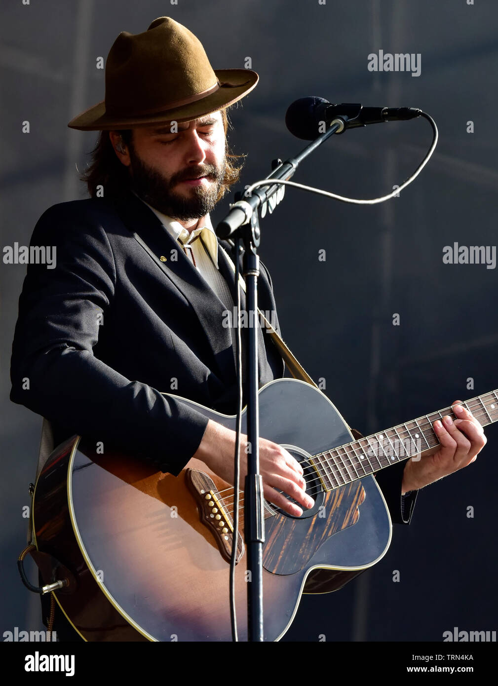 Lord huron performing hi-res stock photography and images - Alamy