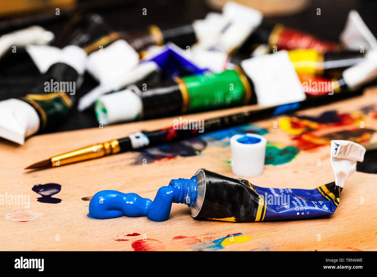 Squeezed out paint hi-res stock photography and images - Alamy