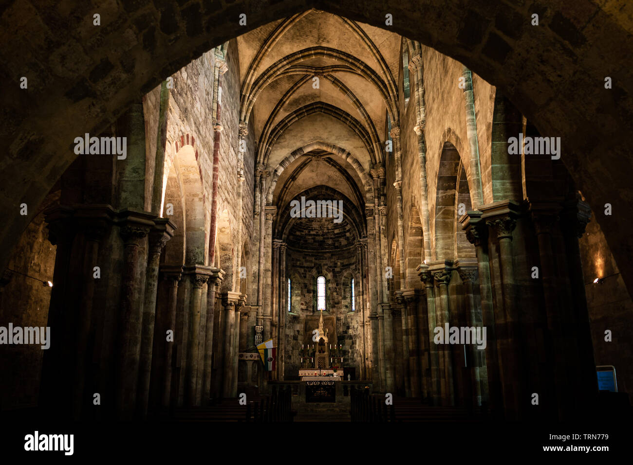 Romanesque church interior hi-res stock photography and images - Alamy