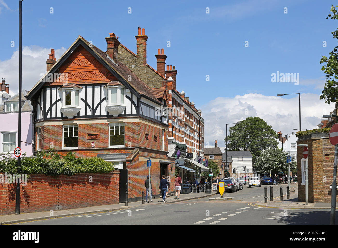 Wimbledon merton high street hi-res stock photography and images - Alamy