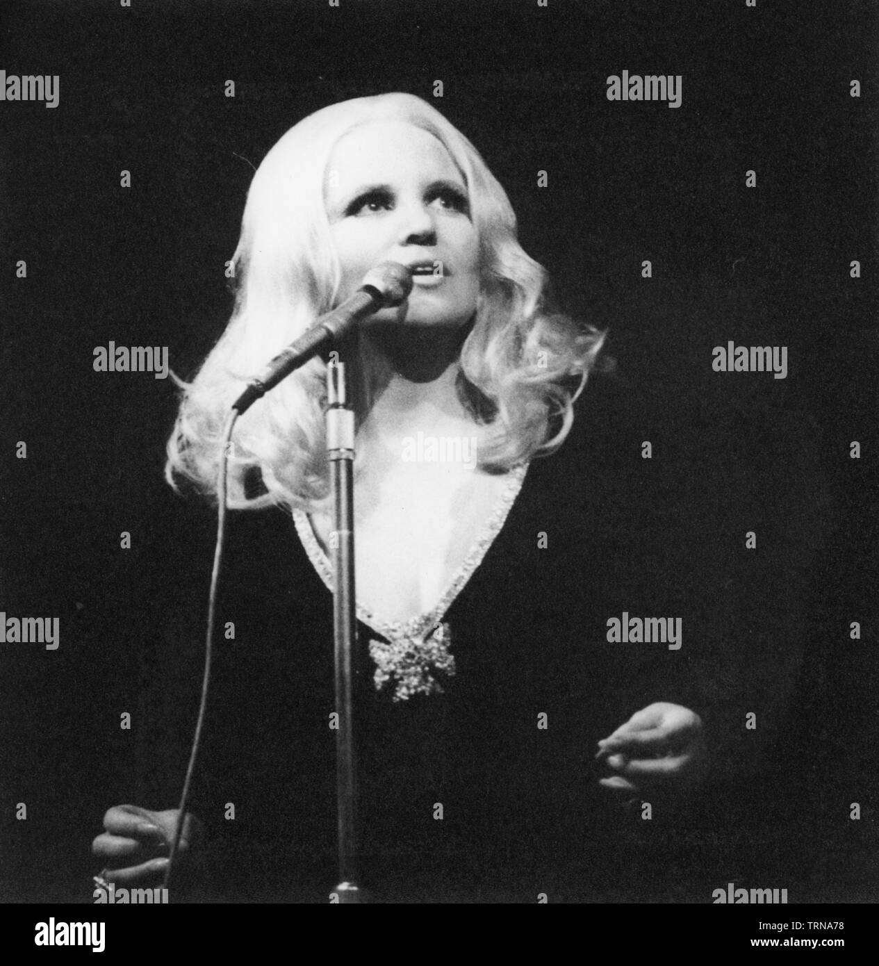Peggy lee 1970 hi-res stock photography and images - Alamy