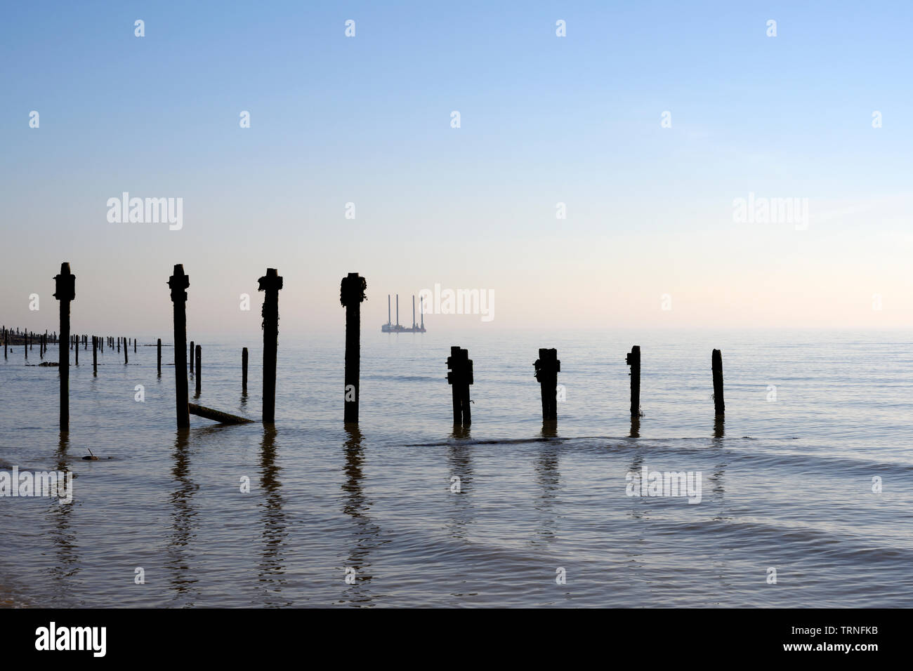 Self Propelled Platform High Resolution Stock Photography and Images ...