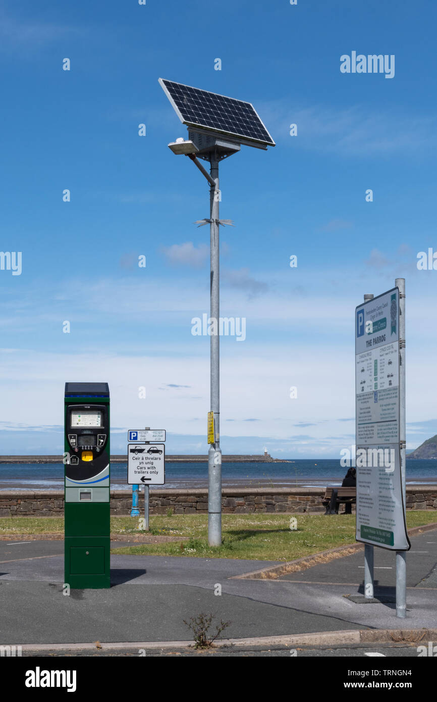 Solar parking meter hi-res stock photography and images - Alamy