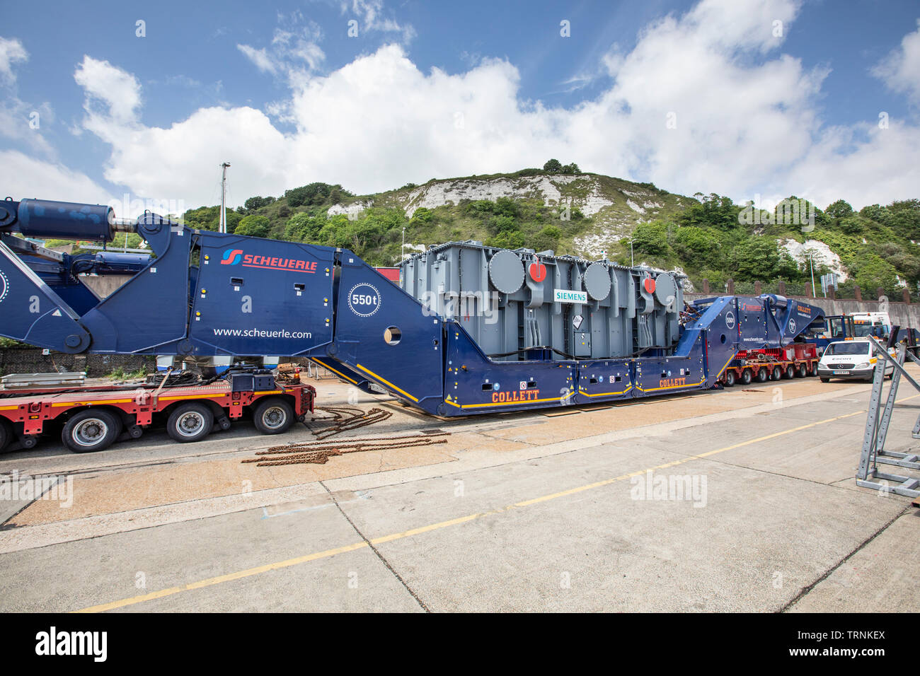 A Siemens Transformer preparing to be transported from Dover Docks by ...