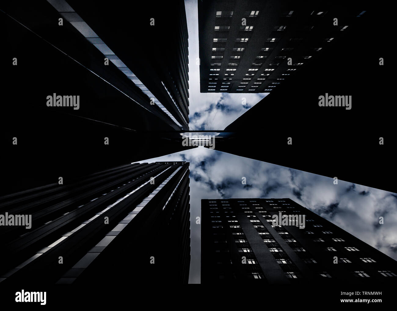 Architecture with straight lines hi-res stock photography and images ...