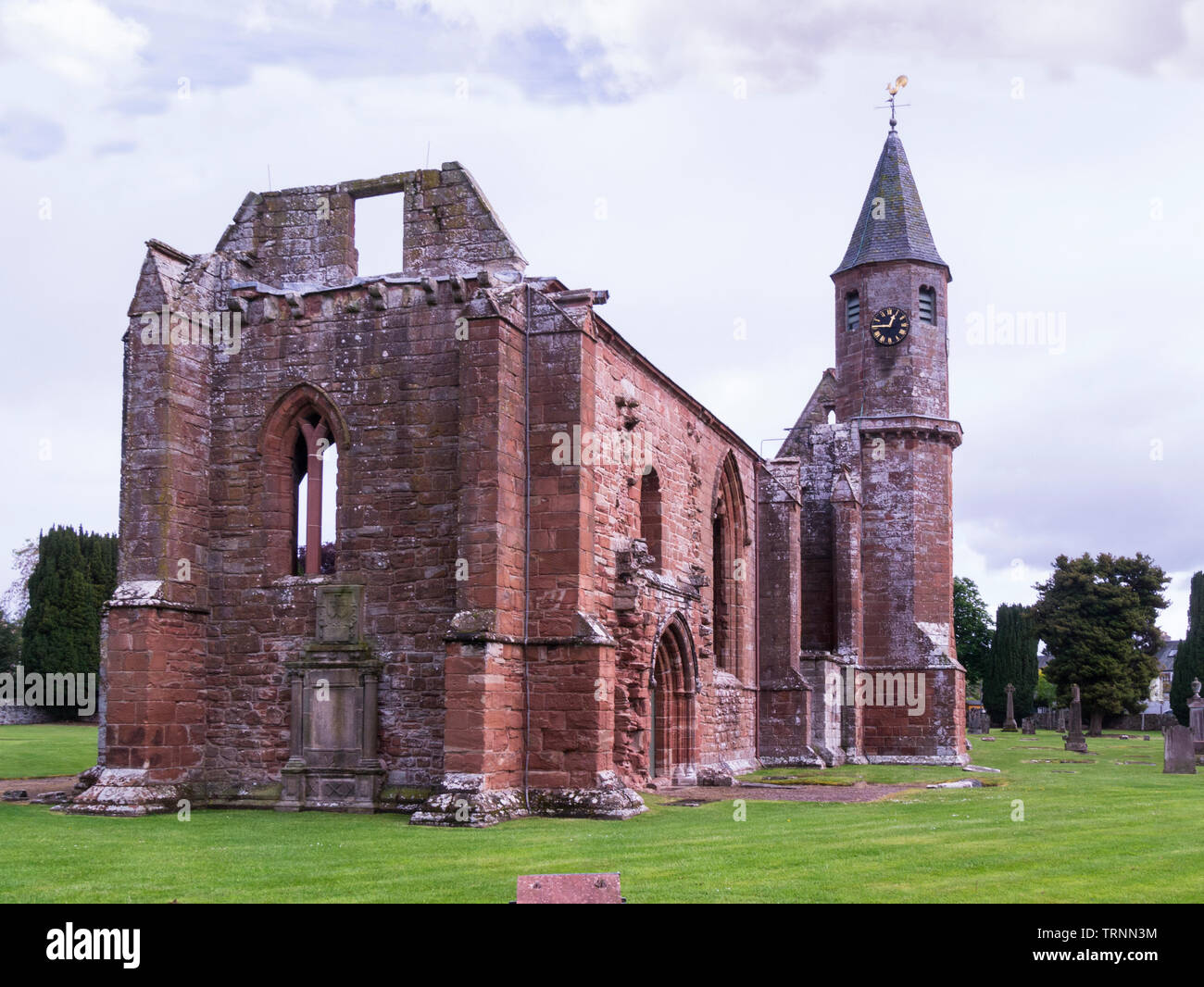 Ruins of fortrose cathedral hi-res stock photography and images - Alamy