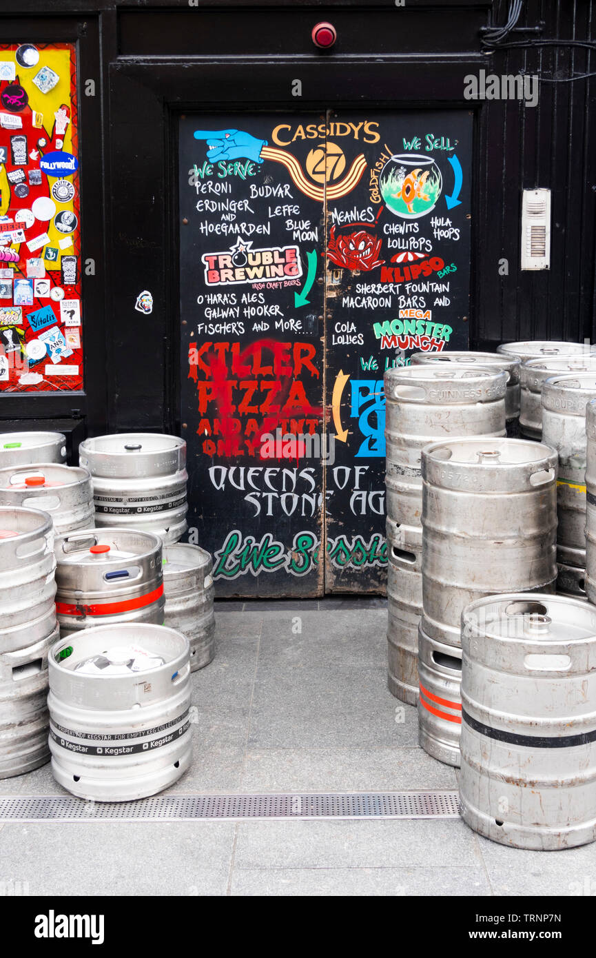 Beer kegs outside Cassidy's Bar in Dublin Stock Photo - Alamy