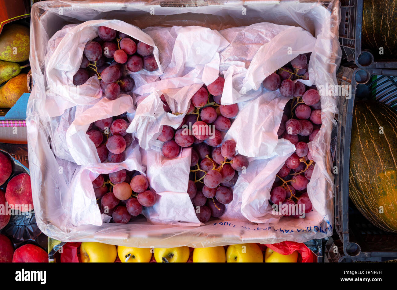 Large purple grapes in a open market Stock Photo - Alamy