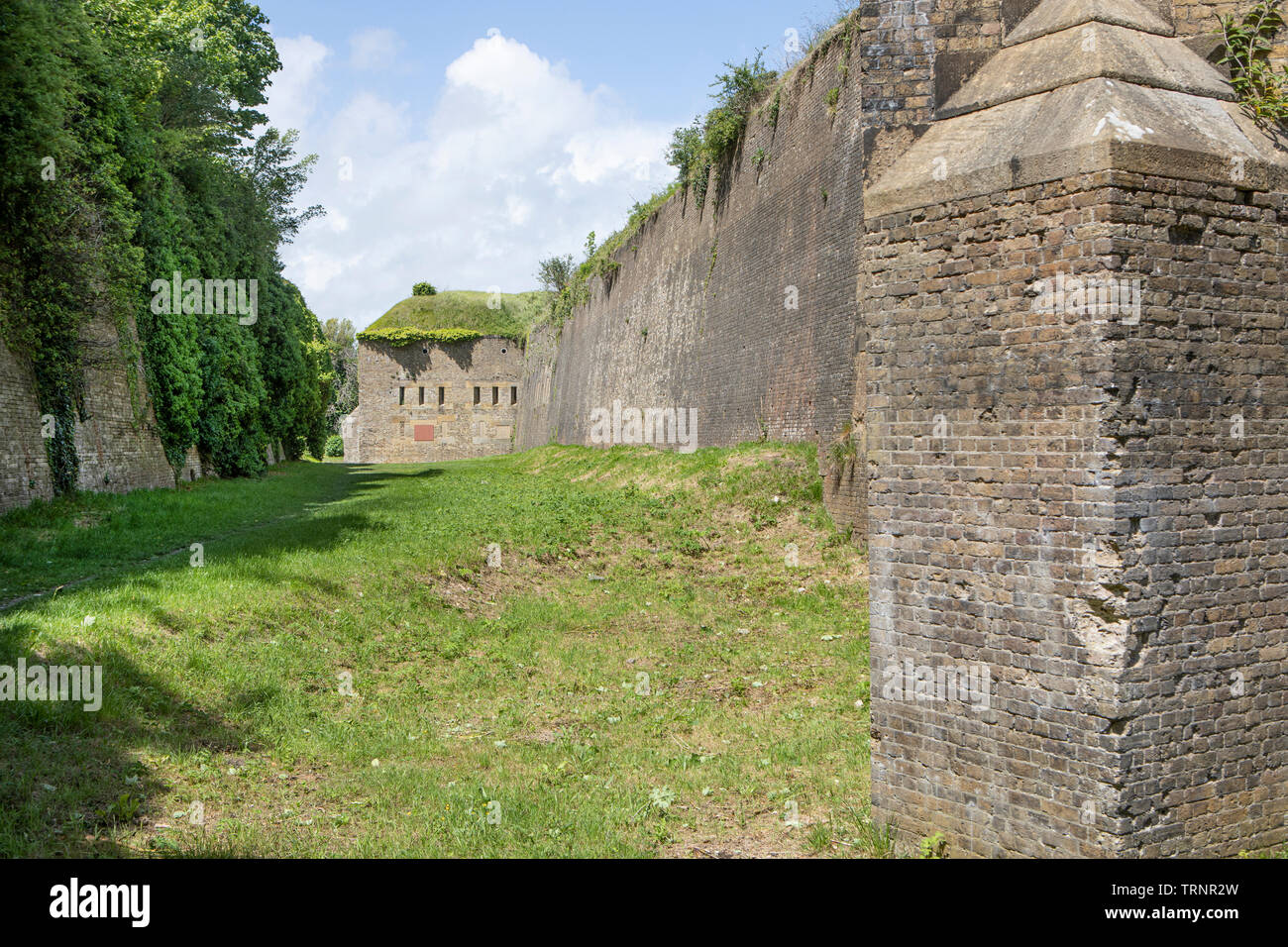 Fortifications and dover hi-res stock photography and images - Alamy