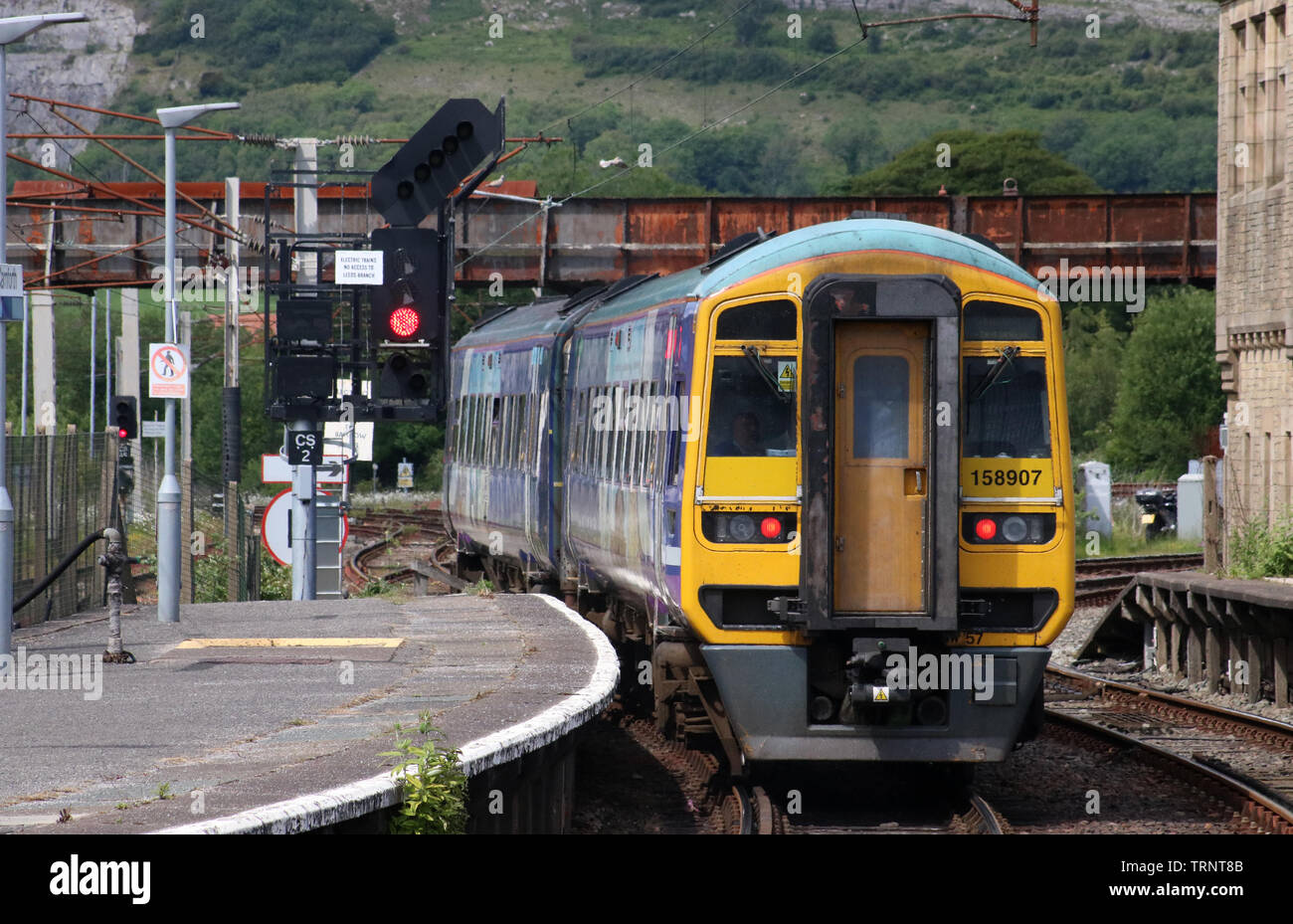 158 red hi-res stock photography and images - Alamy