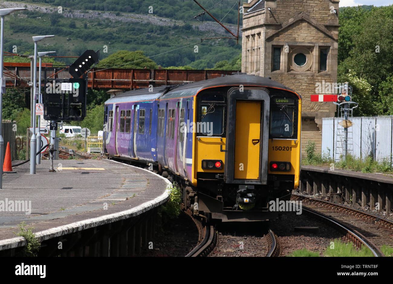Dmu livery 2 hi-res stock photography and images - Alamy