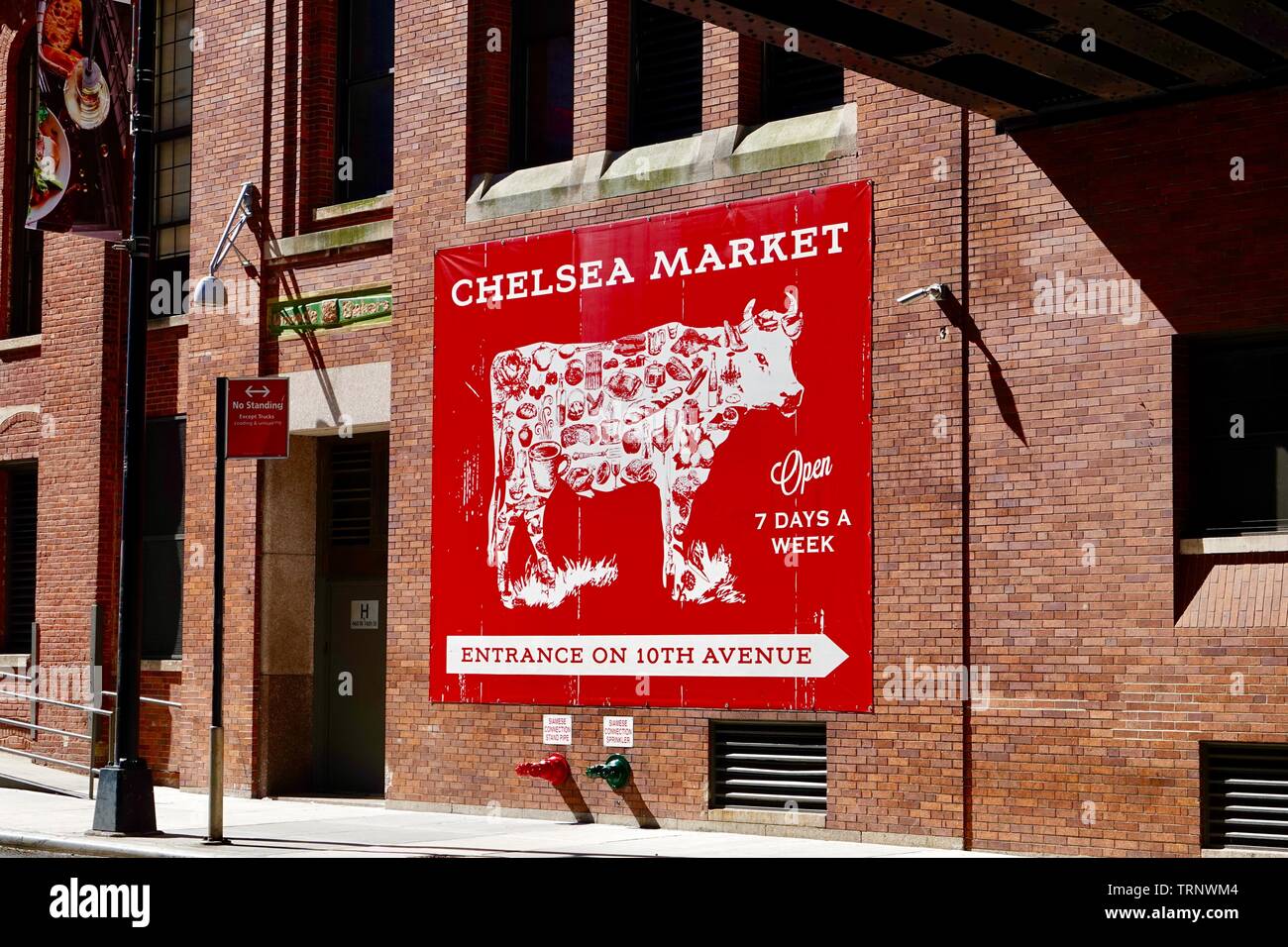 Chelsea market new york sign hi-res stock photography and images - Alamy