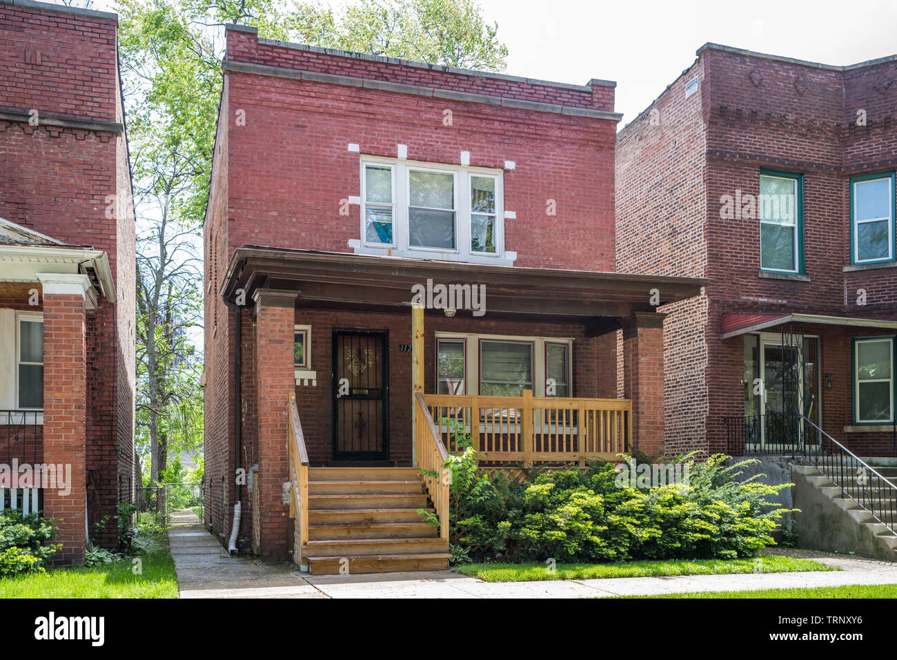 Single story brick cottage on the south side Stock Photo - Alamy