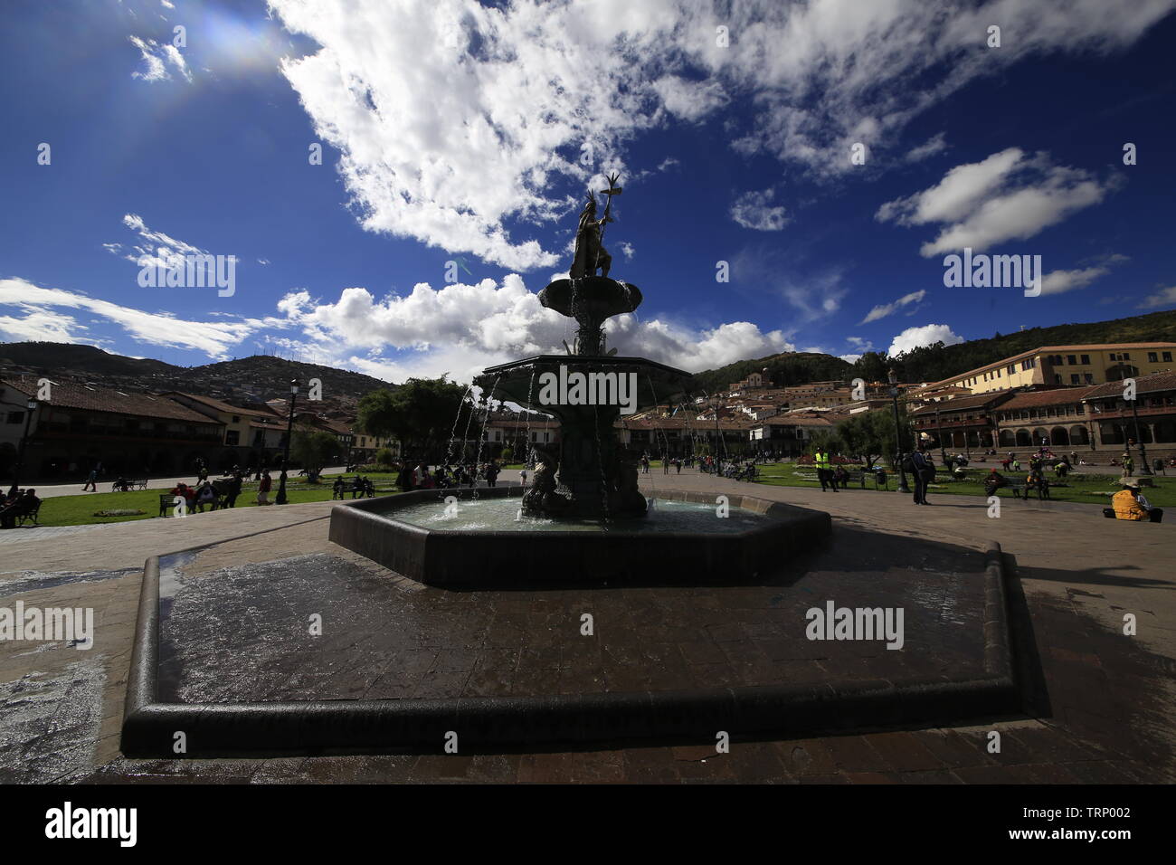 Incan chief hi-res stock photography and images - Alamy